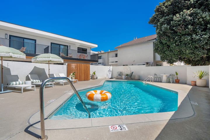 New! Luxury! 2 Minute Walk To Ocean! Pool! - Oxnard, CA