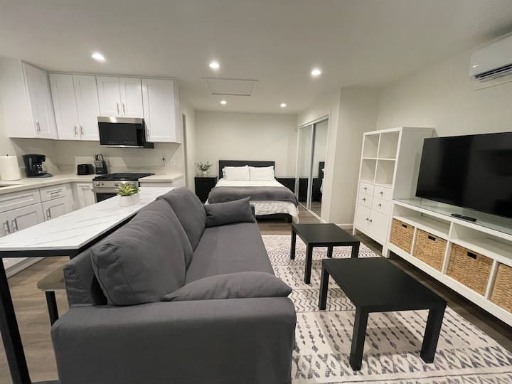 Fresh Studio In Heart Of Orange - 터스틴