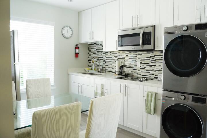 The Garden House 3br 2ba | Near Downtown & Airport - Vancouver