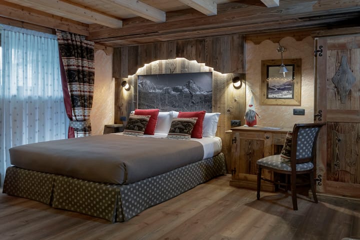 Matterhorn Family Suite| Breakfast & Spa Access - Zermatt