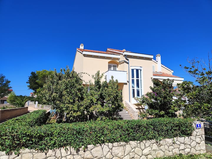 Holiday Home Privlaka Nearby Sea - Privlaka