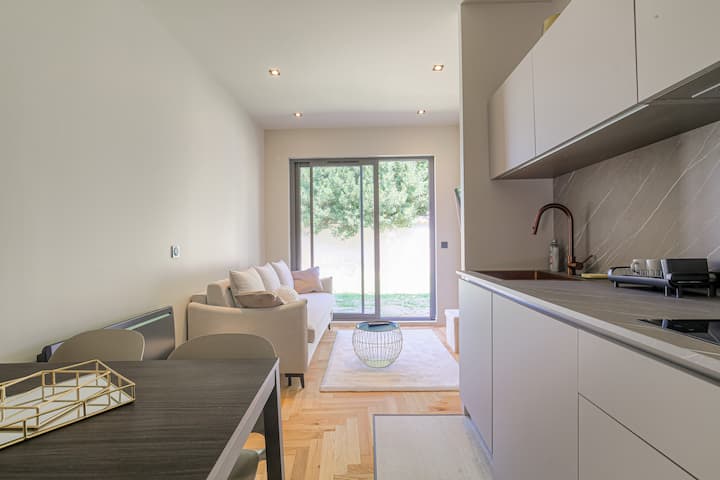 Appartement Deux Pièces Moderne, Ecully - Limonest