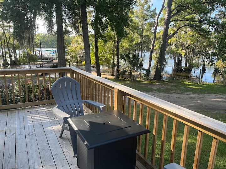 Lakefront Tiny Cabin Stunning View - Lake Marion, SC