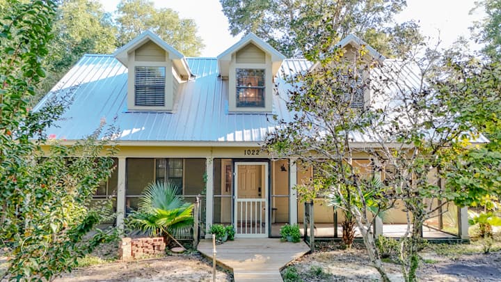 Cece's Cottage - Pass Christian, MS