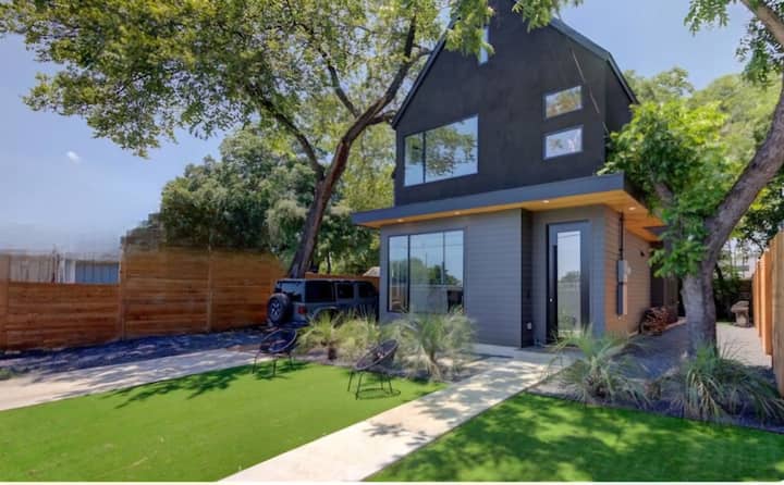 Downtown Designer Home W/movie Room Near East 6th - Austin