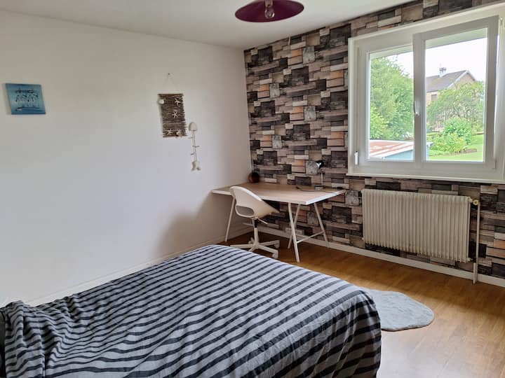 Gite 80m² Deux Chambres Dans Maison Avec Jardin - Luxeuil-les-Bains