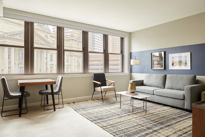 Kasa Cadillac Square | Explore Downtown Detroit - Detroit, MI