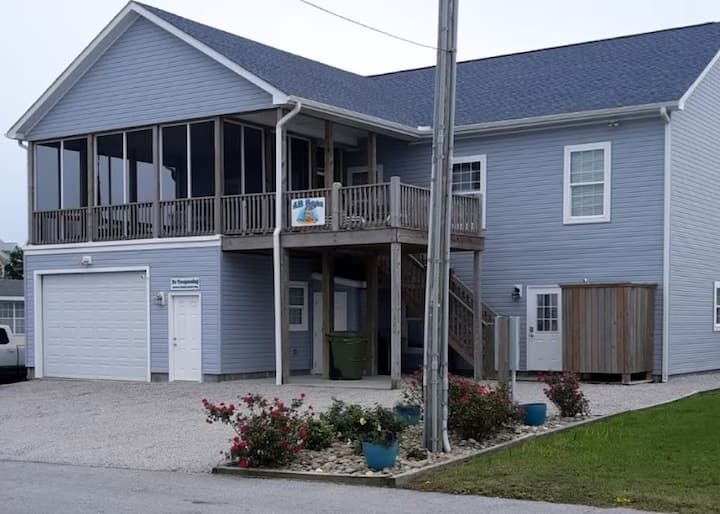 Great Location! Beach, Sun & Fun - Atlantic Beach, NC