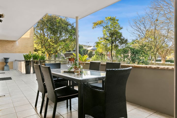 Balmoral Bliss: 2 Bedroom Beach Apartment - Sydney