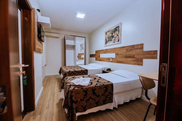 Suítes Boa Vista - Com Café - Quarto Triplo (2+1) - Chapecó