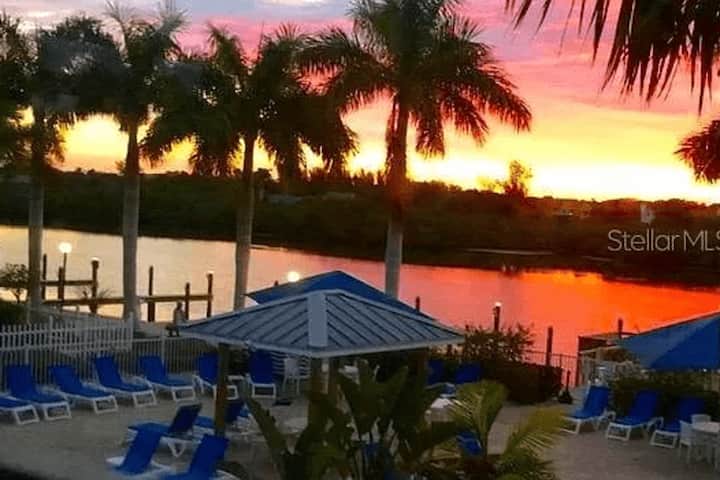 Rent A Beach Vacation In  Florida/ Indian Shores - Indian Rocks Beach, FL