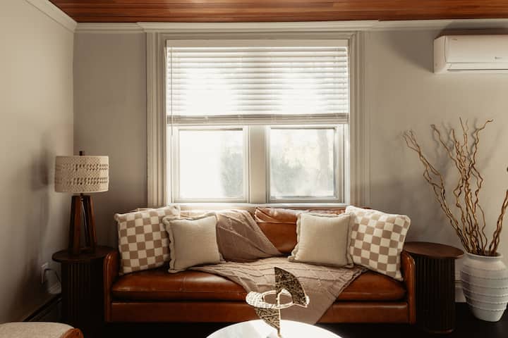 The Cabin Lux • 1bed - Brown Uni • Risd - Providence, RI