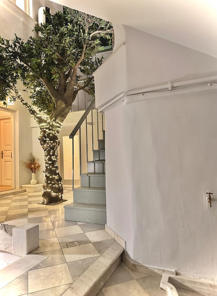 Pink Lemon 18th Century Villa - Athens