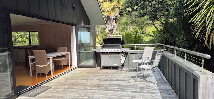 Puriri Studio Mins From Famous Surf Breaks - Raglan