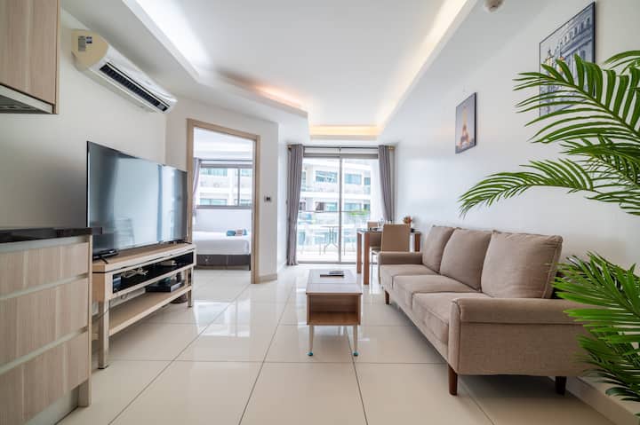 Laguna Beach Resort-40 Sqm_poolview[l1_a509] - Jomtien