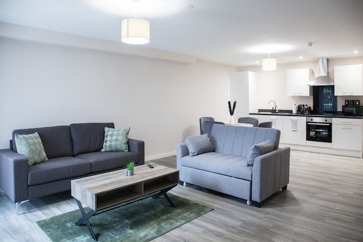 Luxury Central 2bd Apt W/free Parking - Manchester