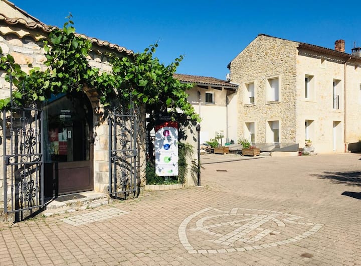 Gîtes Mitoyens Pour 10 Personnes - Pont-Saint-Esprit