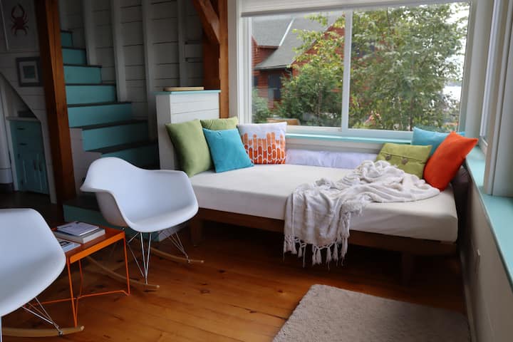 Sunset Cottage - Old Town, ME