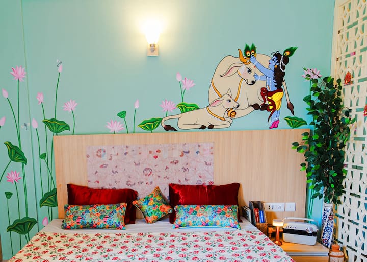 All Things Pichwai- Arthouse With Stunning Balcony - Rajasthan