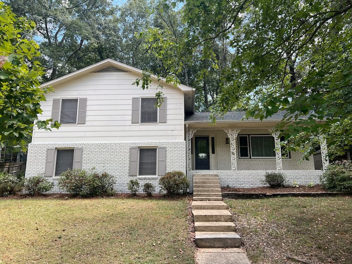 Crimson Cottage - Tuscaloosa, AL