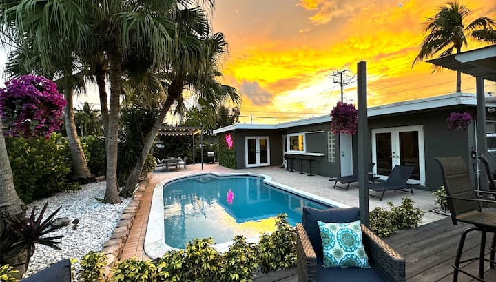 Tropical Oasis With Pool And Cabana Bar - Fort Lauderdale, FL
