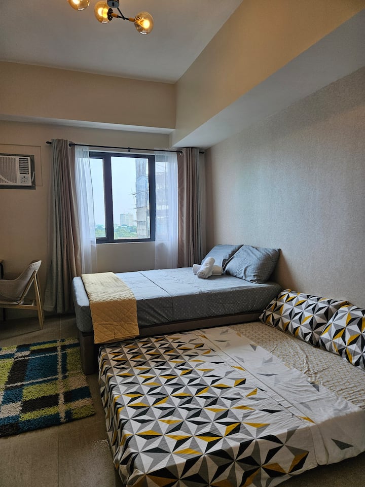 Condo Suite W/ Pool & Gym @ Be Residences - Cebu, Philippines