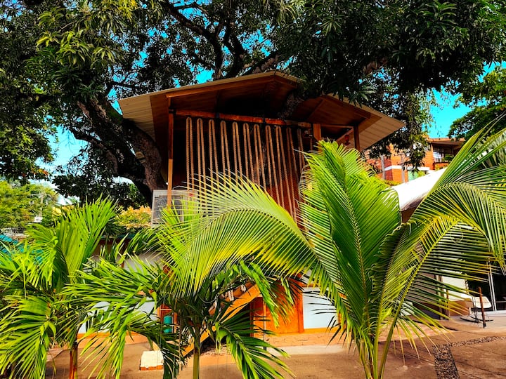 Casa Del Arbol En Melgar - Melgar