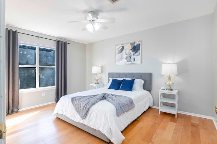 Quiet & Comfy 2br | Perfect For Extended Stays - Lafayette, LA