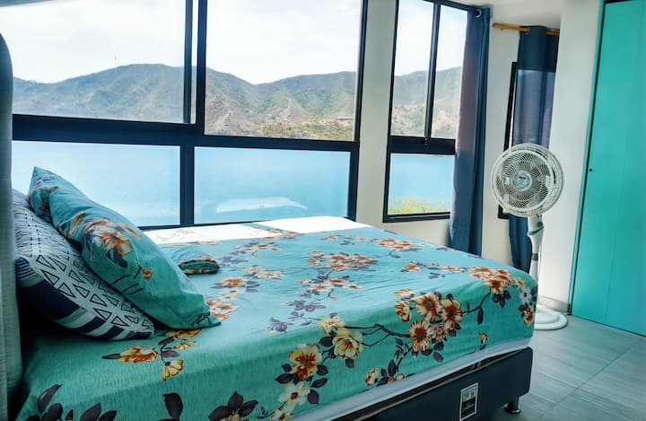 Casa Frente Al Mar En La Montaña - Taganga