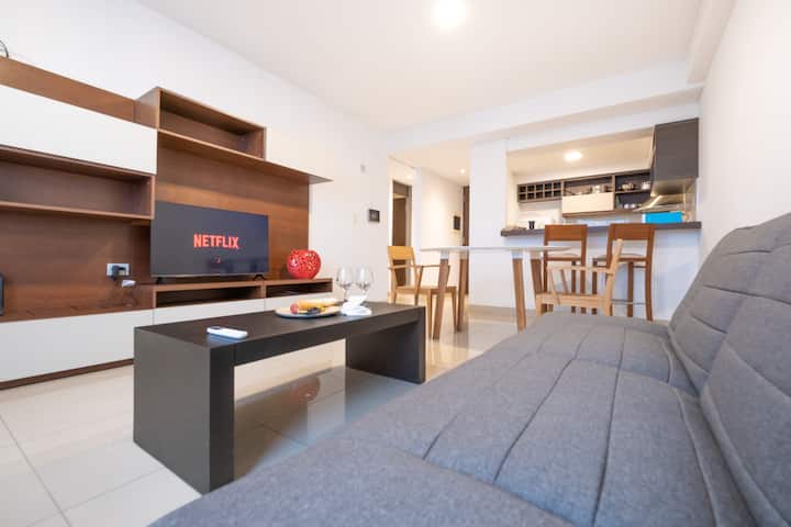 Estadía De Hotel: Depto + Piscina + Wifi + Gym - Salta