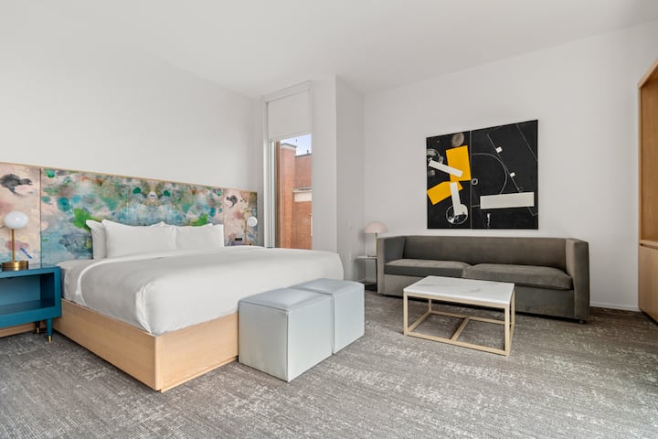 Premier King | The Doyle - Charlottesville, VA