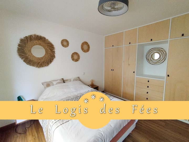 Le Logis Des Fées * * *
Proche Commerces/mer - Lagord