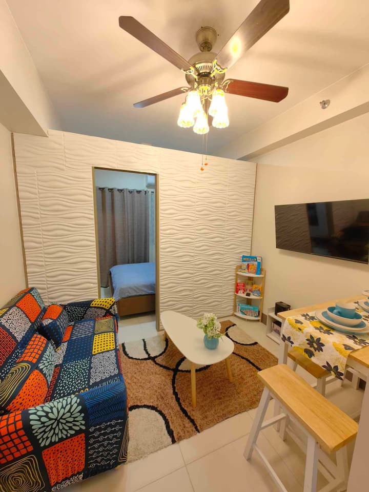 Casa Fama- Fame Tower 3 Staycation - Pasig