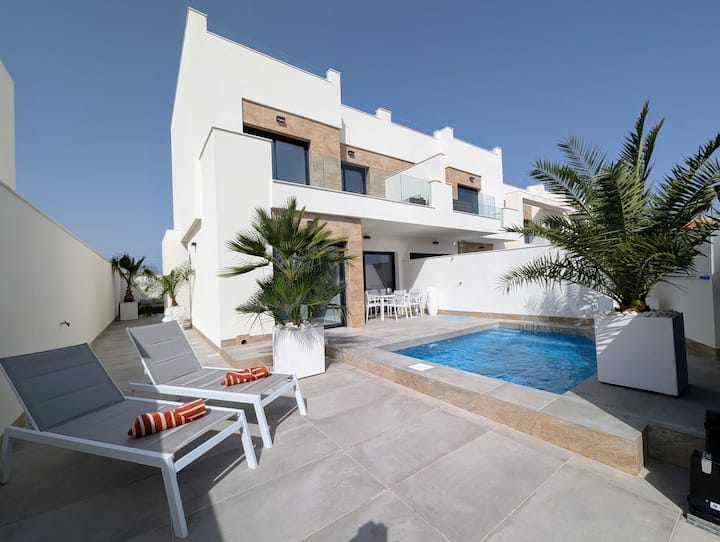 New Build Villa With Private Pool - Almoradí