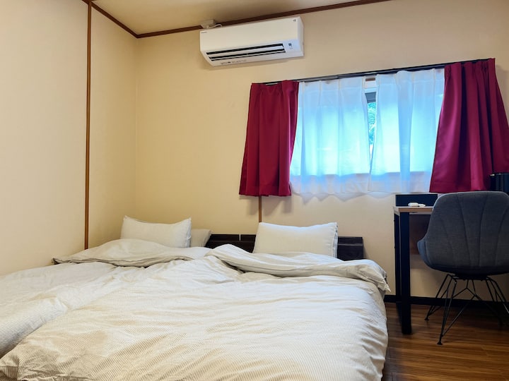 Jinya Sunset Inn - Twin Room With Private Bathroom - 다카야마시
