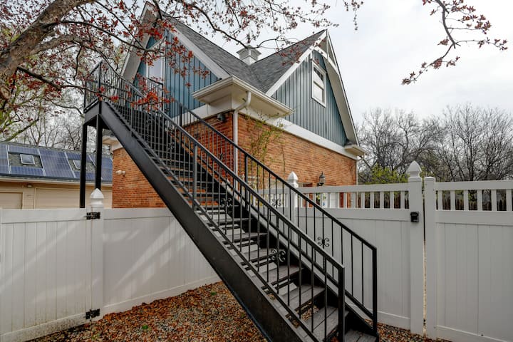 Walk To Downtown & Csu - Old Town Carriage House - Fort Collins, CO