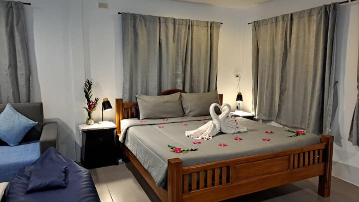 Tamarind Indica - Phuket