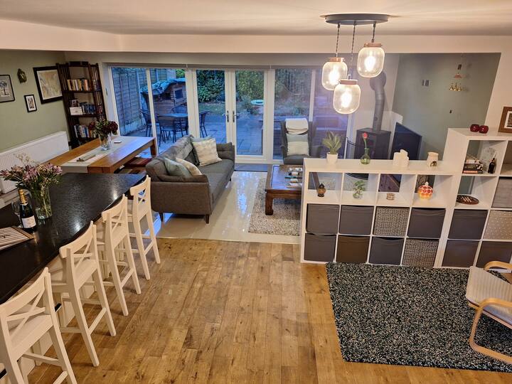 Beautiful Family Home In The Heart Of Knutsford - Knutsford