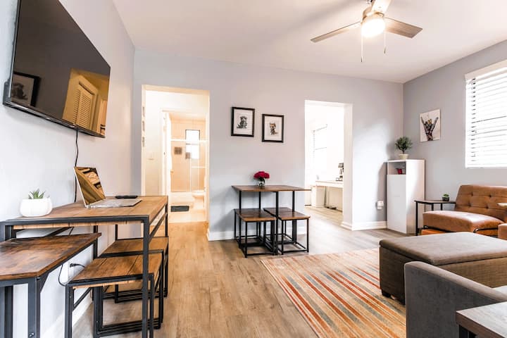 Walk To Starbucks-pet Friendly-1 Mile To Uf/shands - Gainesville, FL