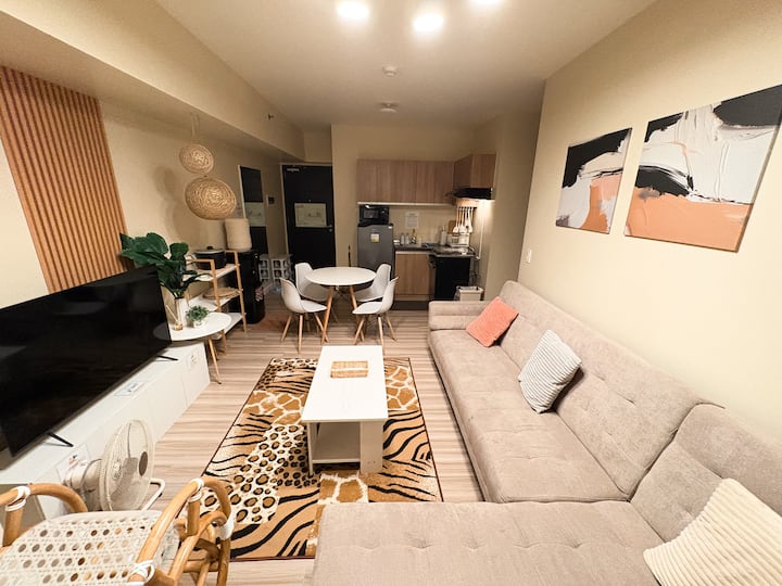 2-bedroom Condo Unit In It Park, Cebu - Cebu City