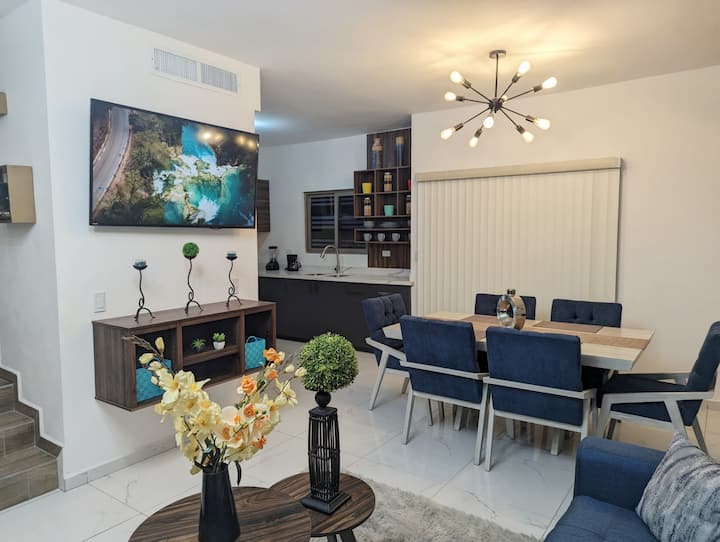 Moderna, Cómoda, Elegante Y Céntrica Residencia. - Chihuahua
