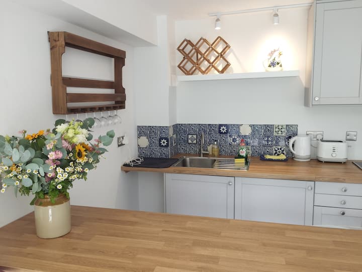 Stylish, Self-contained, Annex In Far Headingley - Leeds
