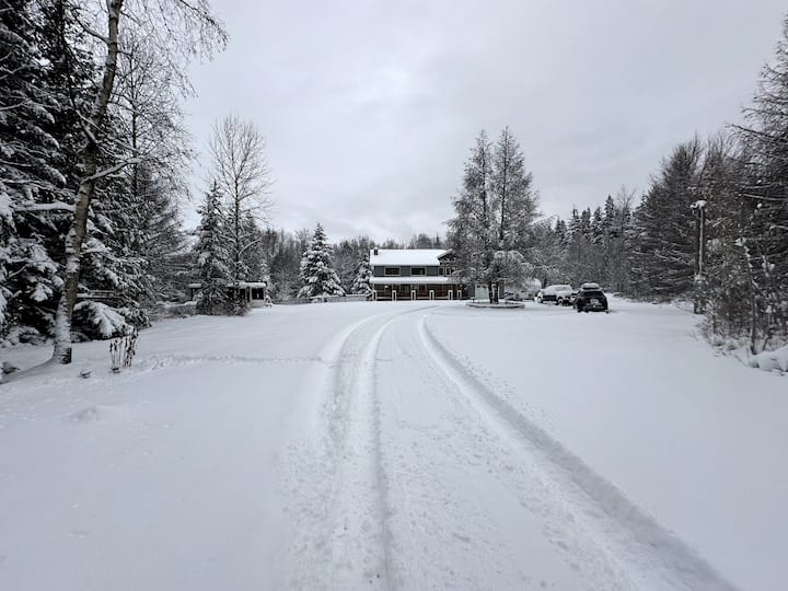 Caribou Lodge - Terrace
