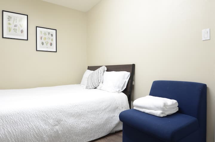 Your Convenient Airbnb Choice Rm102 - Vancouver