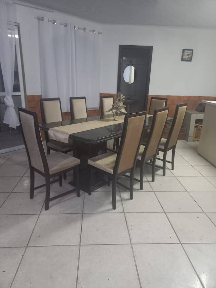 Casa Exclusiva Para Você Na Vila Izabel. - Curitiba