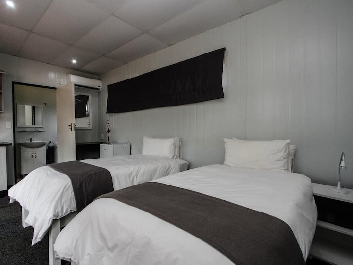 Sleepover Malelane - Standard Twin Room - Malelane