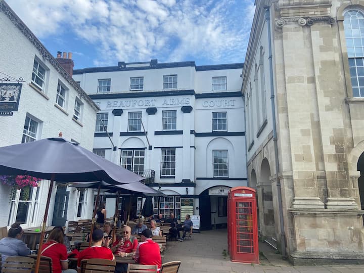 The Westminster Suite - Monmouth