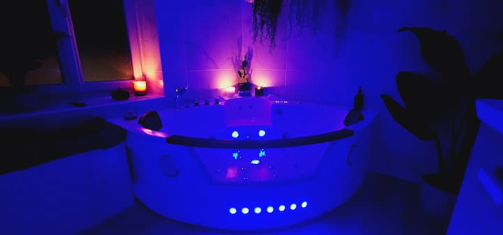 ~L'évasion~ Hammam & Jacuzzi *En Option* - Châteauroux
