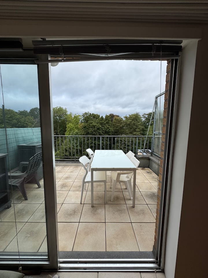 Cosy Penthouse - Panoramic View - Fully Equipped - Auderghem