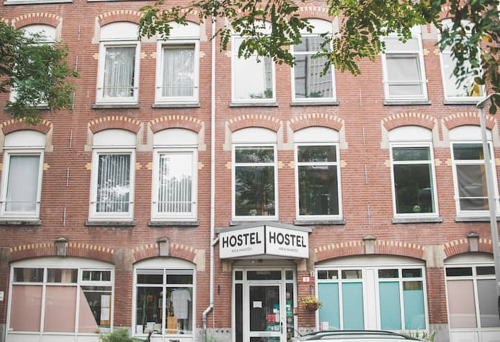 Female Dorm In Rotterdam - Rotterdam